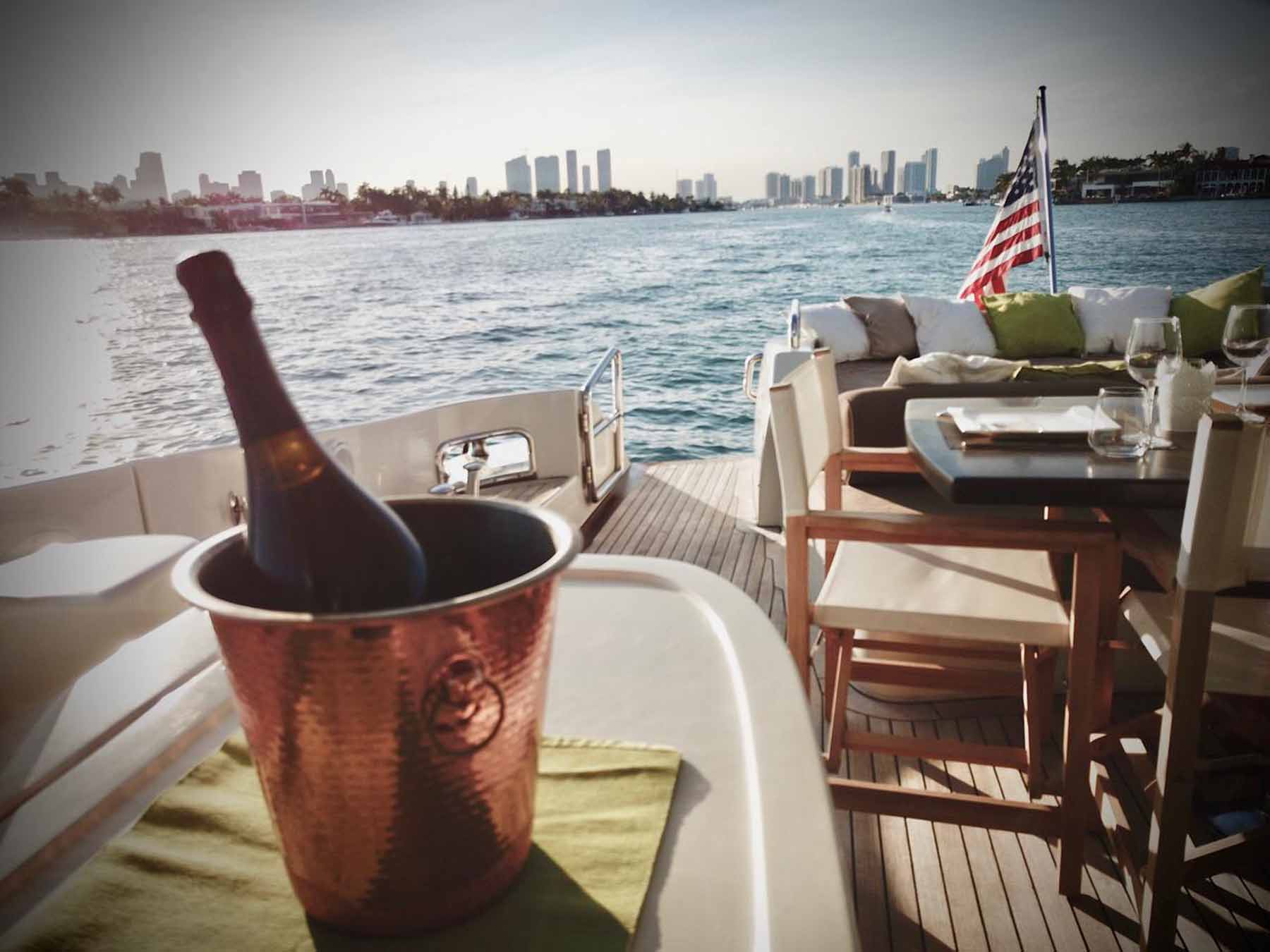 Romantic Boat Rides in Miami: A Love Story on the Water!